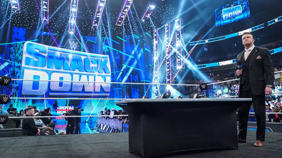 WWE SmackDown Preview and Streaming Details (07/03): Full Match Card ...