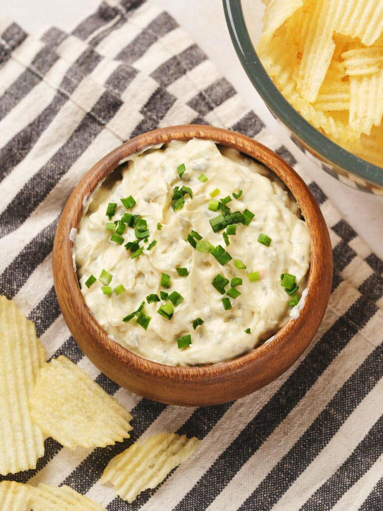The Creamiest 5-Minute Chip Dip Recipe You Shouldn't Miss Out On