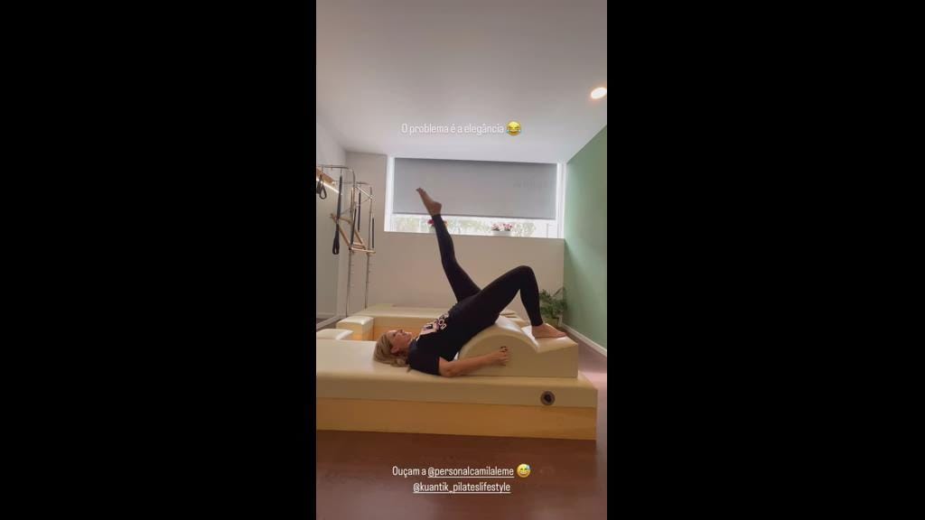 Cristina Ferreira numa aula de pilates