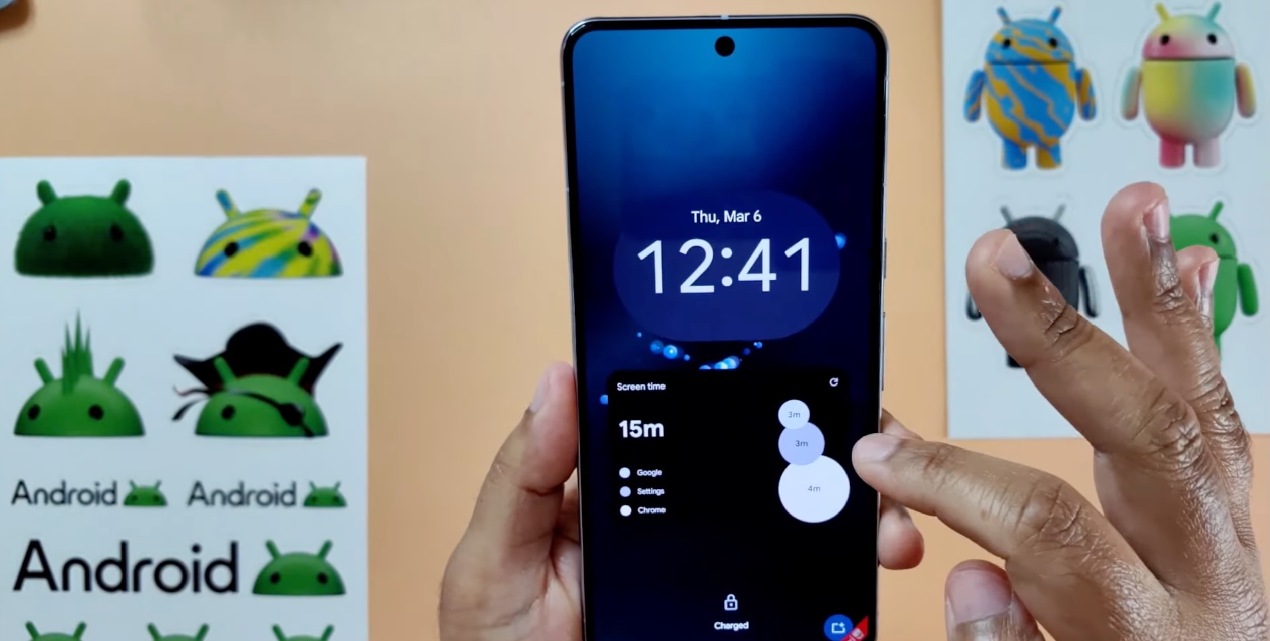 Your custom Android clock could soon show on the notification panel