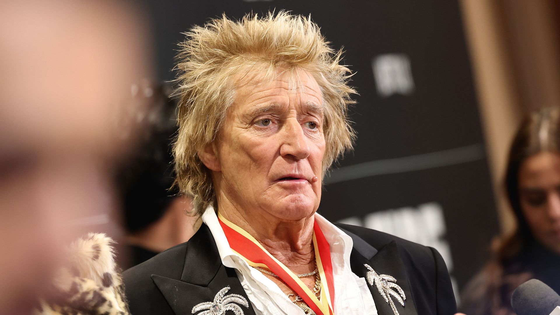 Rod Stewart makes heartbreaking announcement amid health issues: 'I'm ...