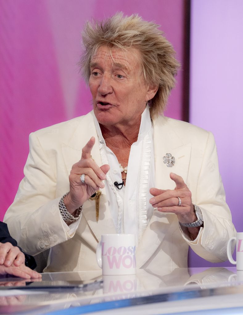 Rod Stewart inundated with support as he makes major announcement