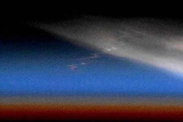 Elon Musk’s SpaceX rocket blows up mid-flight Elon Musk’s SpaceX rocket blows up mid-flight