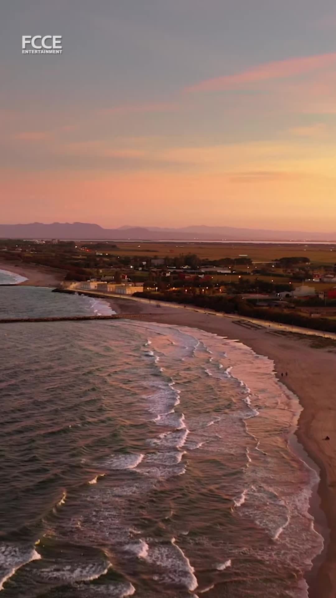 Discover the charm and luxury of Valencia, Spain