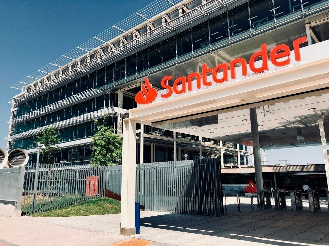Banco Santander: potencial de más del 20% para volar hasta nuevos ...