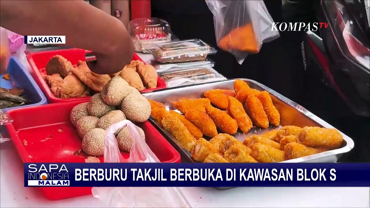 Bubur Sup Pedas, Takjil Gratis di Masjid Al-Mashun