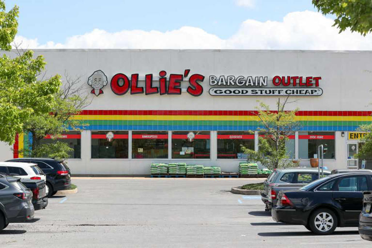 Ollie's Bargain Outlet opening new location inside former Big Lots store in Middletown