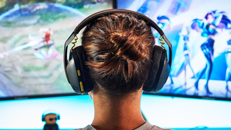 5 things to consider before buying a Wi-Fi adapter for your PC