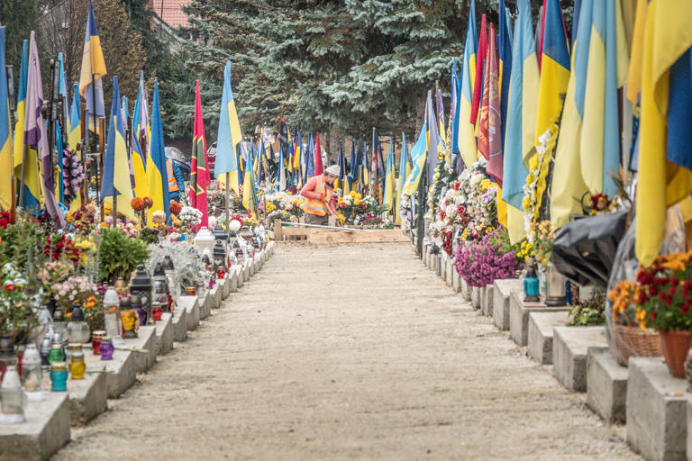 Deák Dániel, Rácz András és Ungváry Krisztián is aláírta a magyar ...