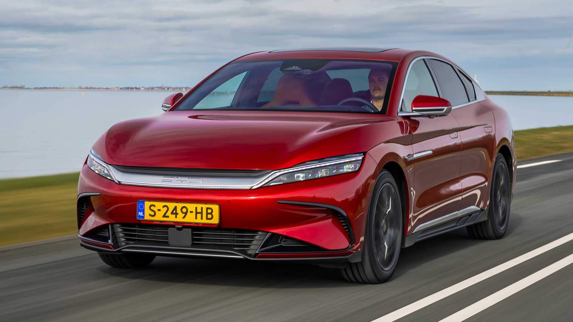 Het grootste Chinese automerk wil samenwerken met Tesla, maar Elon weet ...