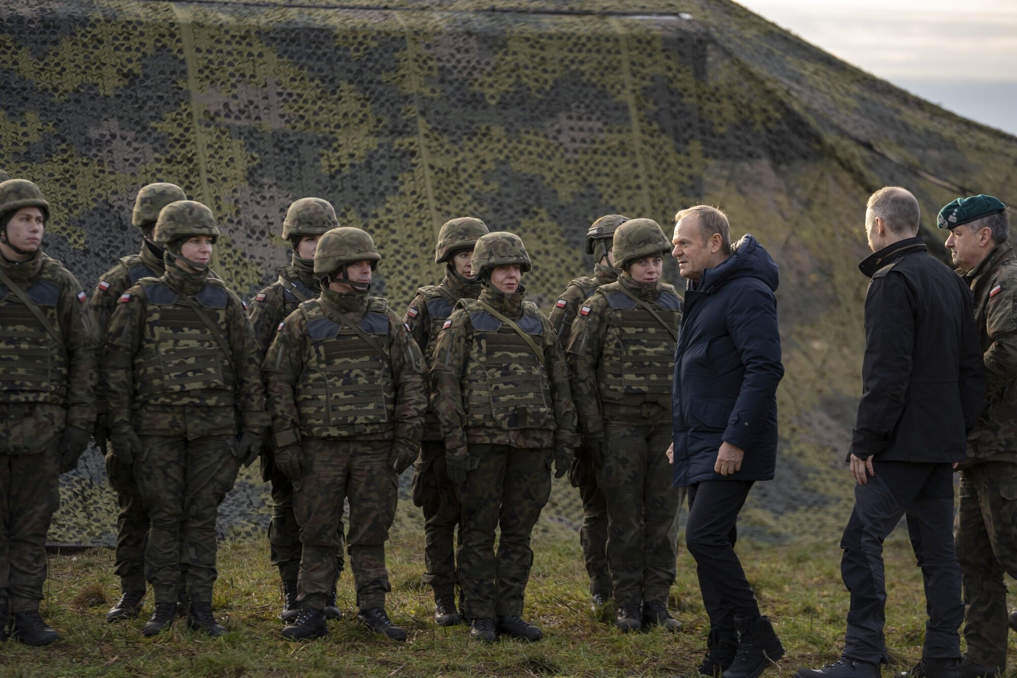 Tusk Says Poland Should Consider Access to Nuclear Weapons