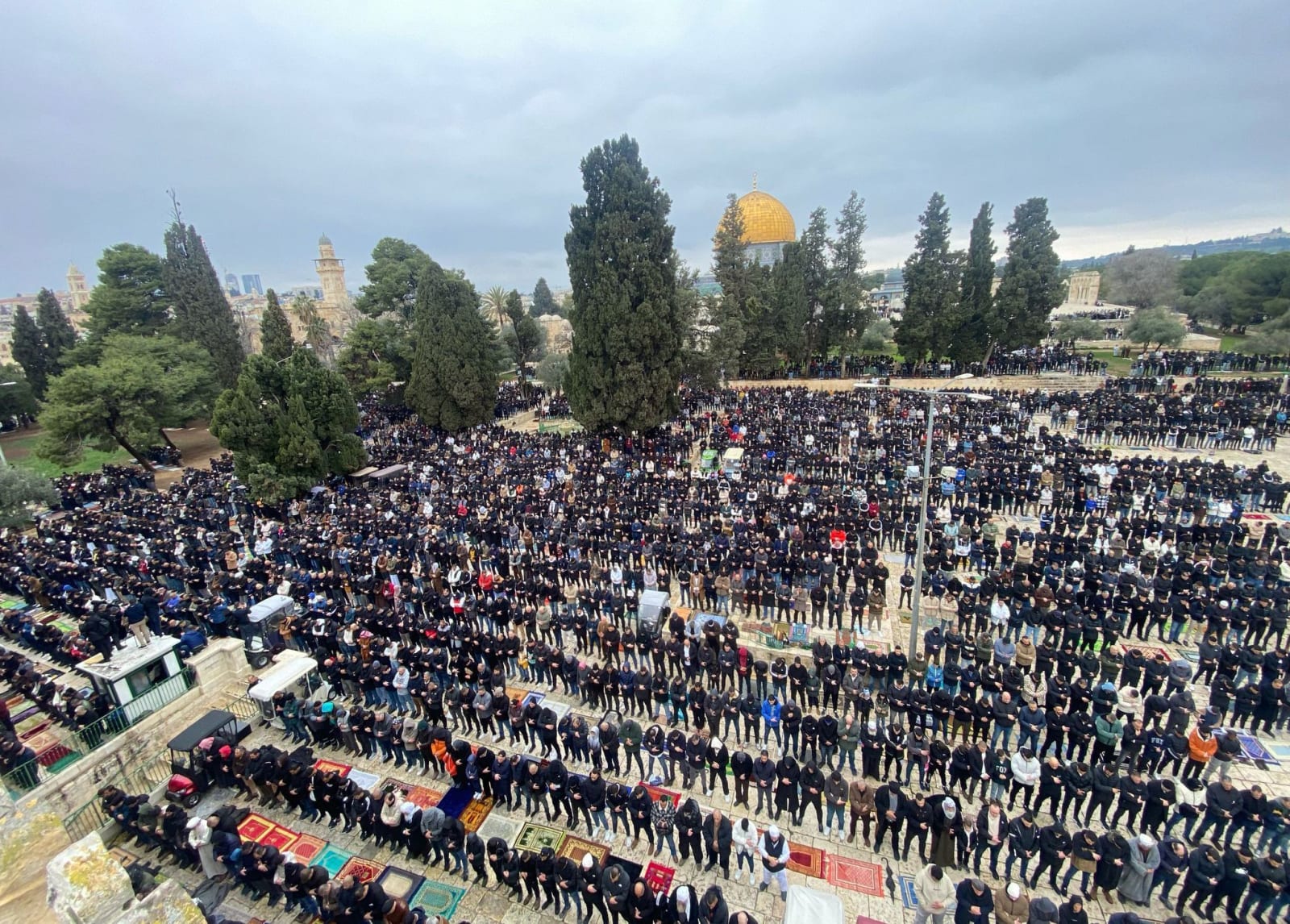 Jerusalem's first Ramadan Friday prayers pass peacefully