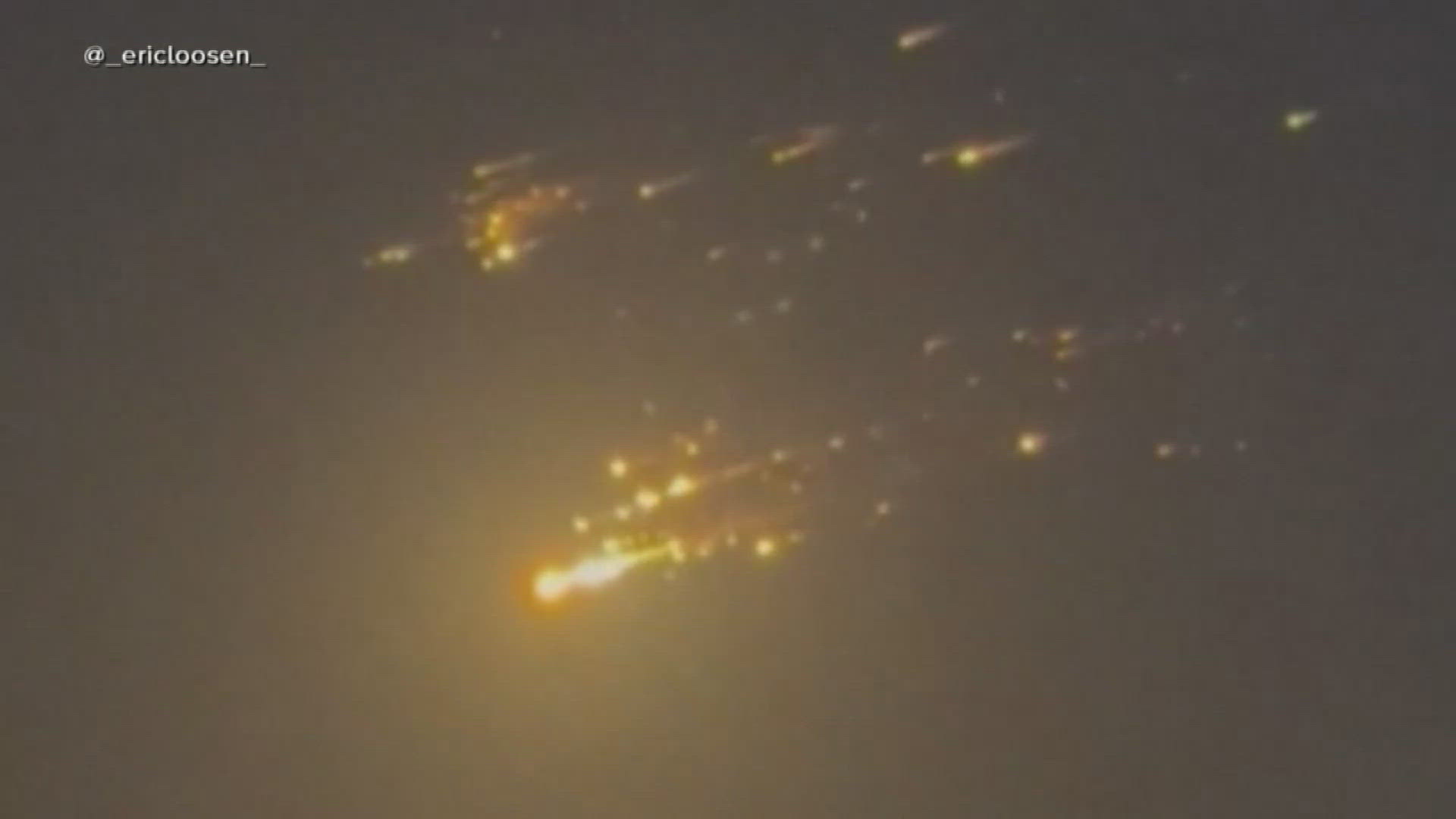 SpaceX rocket explodes minutes into a test flight, causing debris to ...