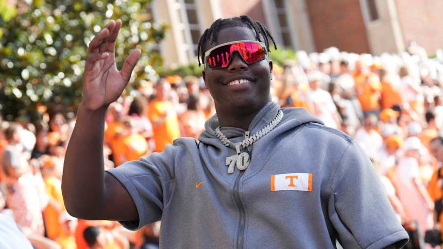 Tennessee Volunteers Freshman David Sanders Jr. Receives High Praise ...