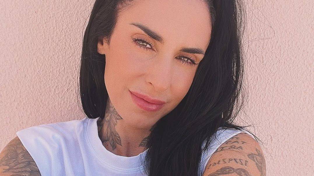 Falámos com três jovens que tatuaram com Sofia Dinis - e há mesmo quem tenha removido um dos ...