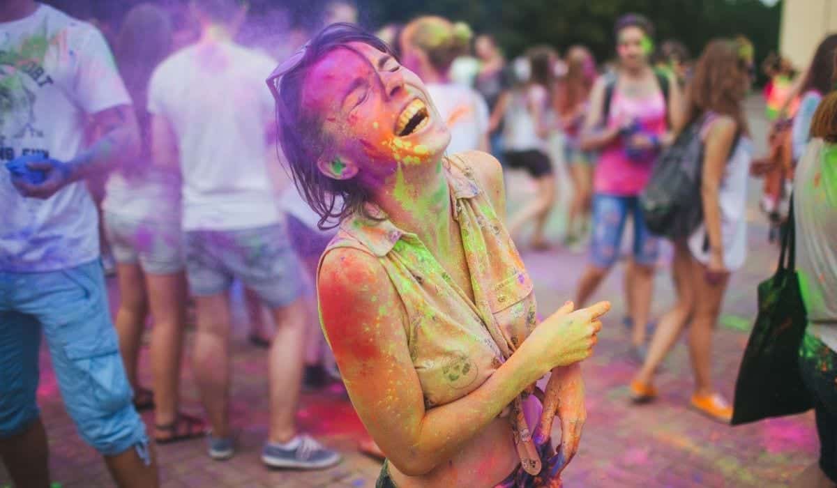 20 Incredible Spring Celebrations Around the World