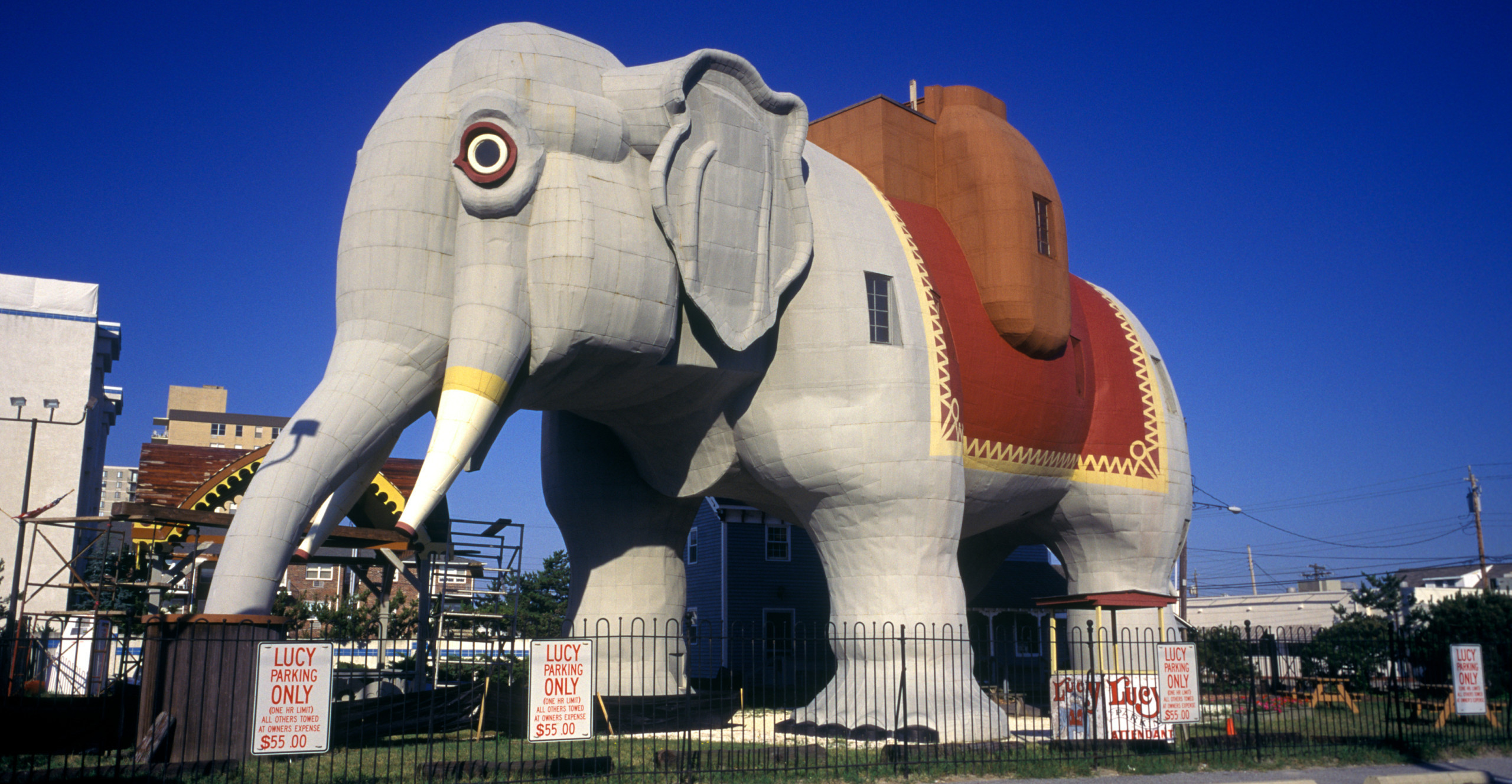 The most unique (and bizarre) buildings in the US