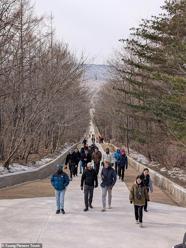 North Korea abandons Western tourism drive, weeks after reopening