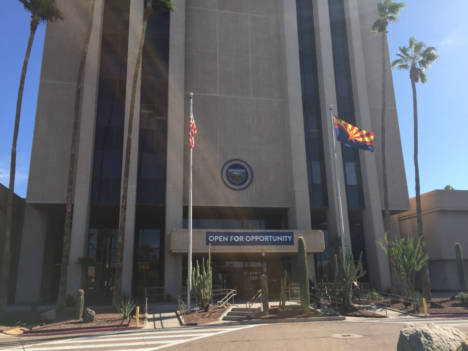 Arizona Senate passes bill that regulates sober living homes