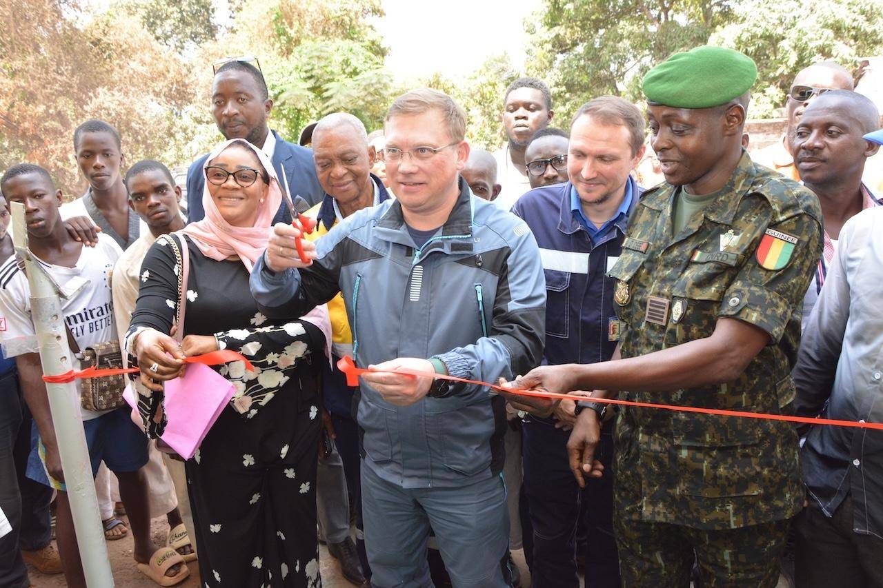 Fria : RUSAL/Friguia redonne la vie au premier dojo de Guinée, en ...