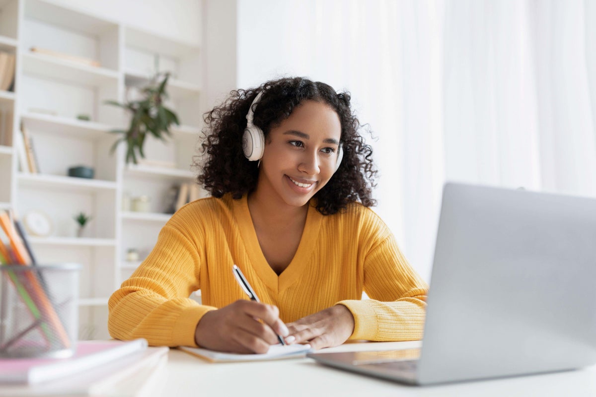 Florida lawmakers honor the 'trailblazing legacy' of late state Sen ...