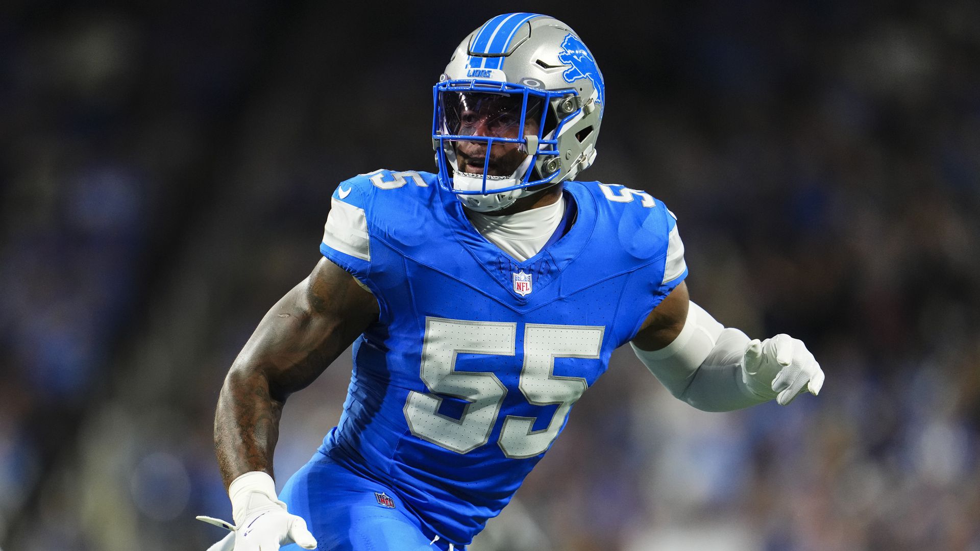 Detroit Lions re-signing Derrick Barnes to 3-year deal