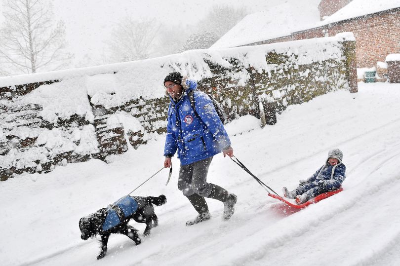 UK may see heavy snow as polar vortex collapse now 'highly likely'