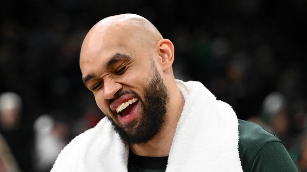 Derrick White had to glue his teeth back in after dental injury vs. 76ers