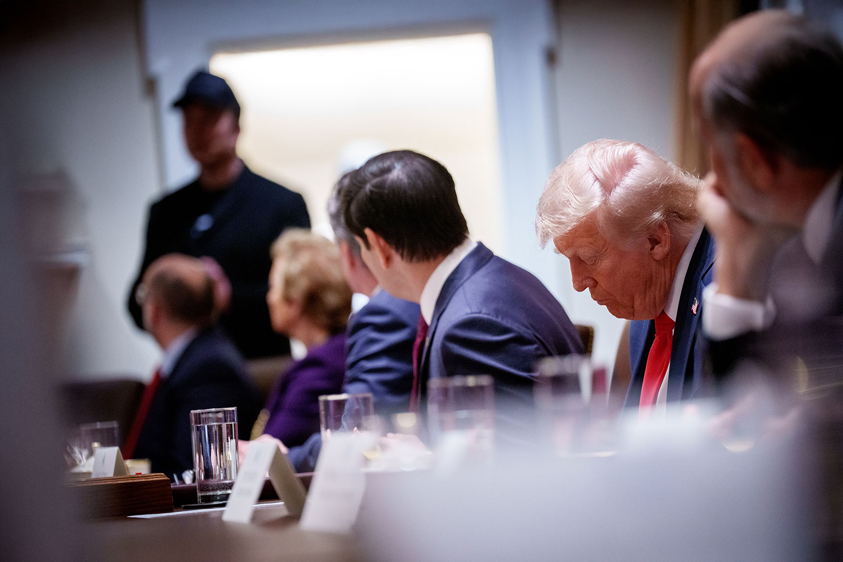 Trump's attempt to clean up after Elon Musk backfires