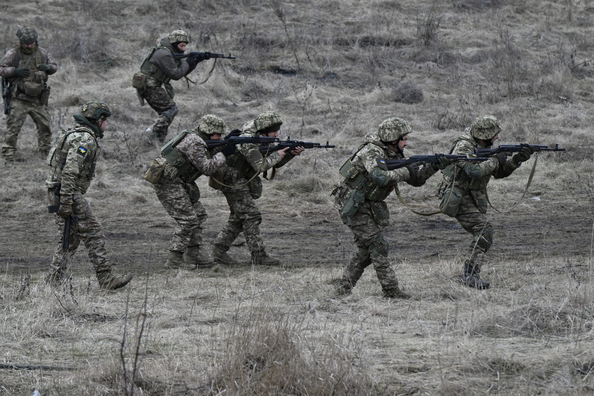 Russian troops caught off guard in intense new battle footage