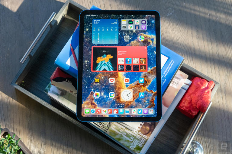 Apple's 10th-gen iPad drops to a near record-low price