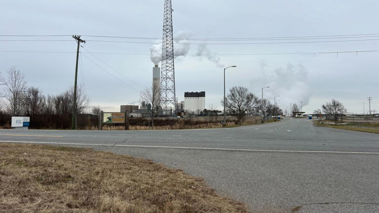 Fire breaks out at Duke Energy power plant in Rutherford Co.