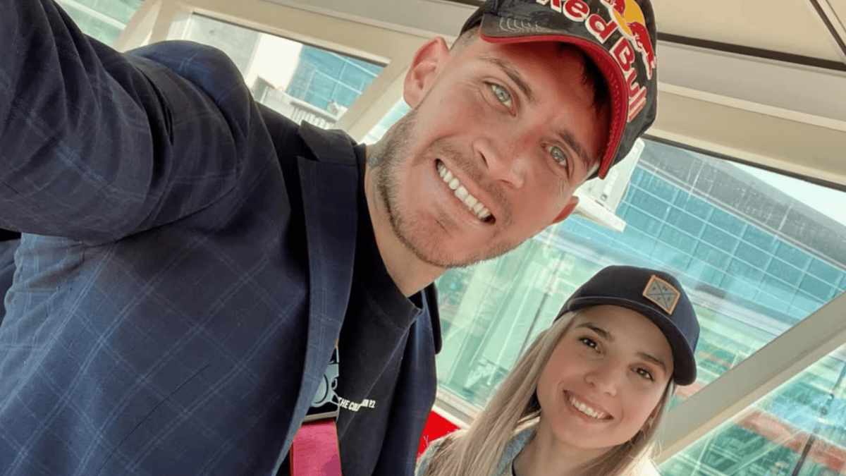 Detienen a Santiago Martínez, exparticipante de Love is Blind, tras la ...