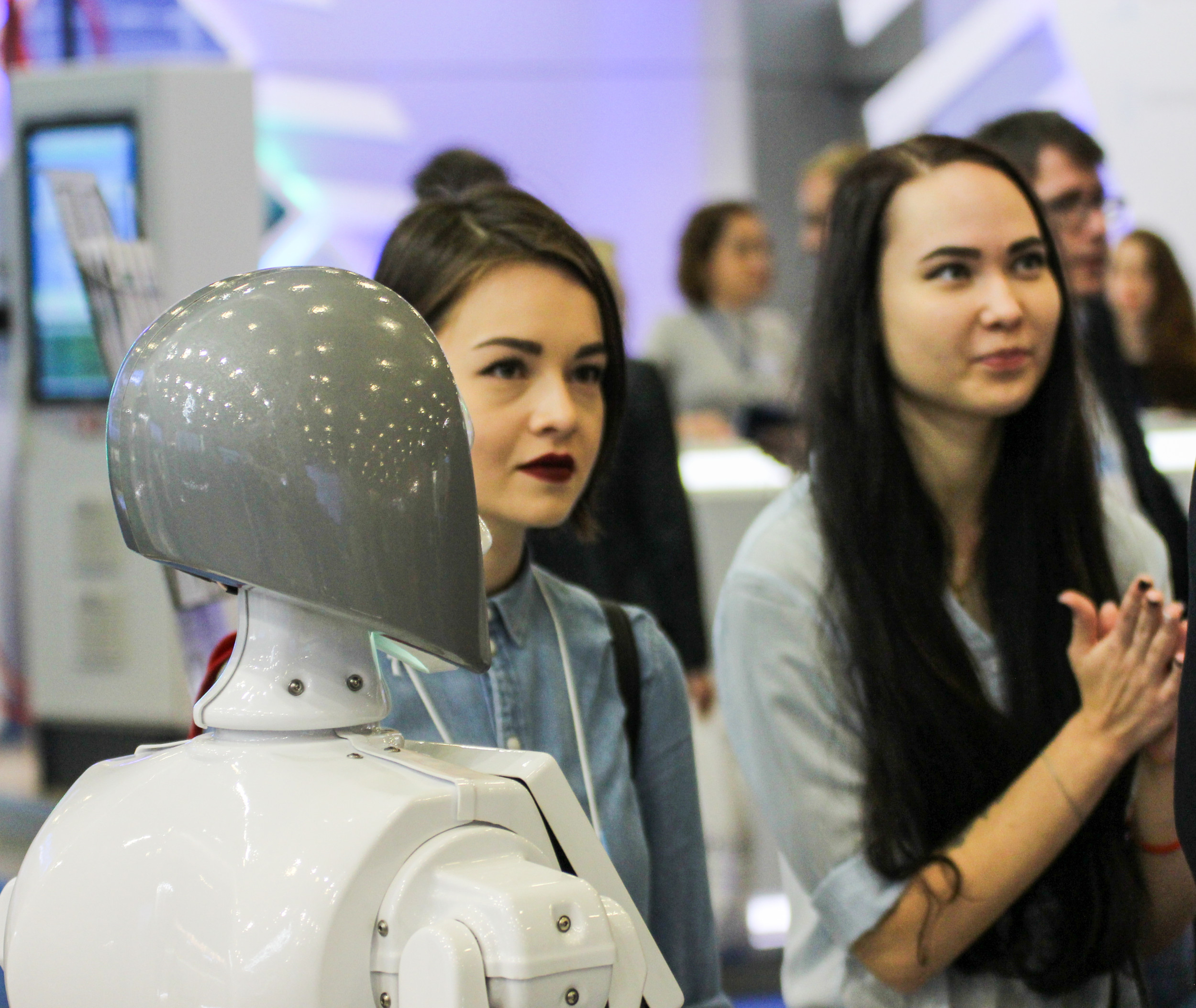 Coursera Leader: Address the AI Gender Gap Before It Grows