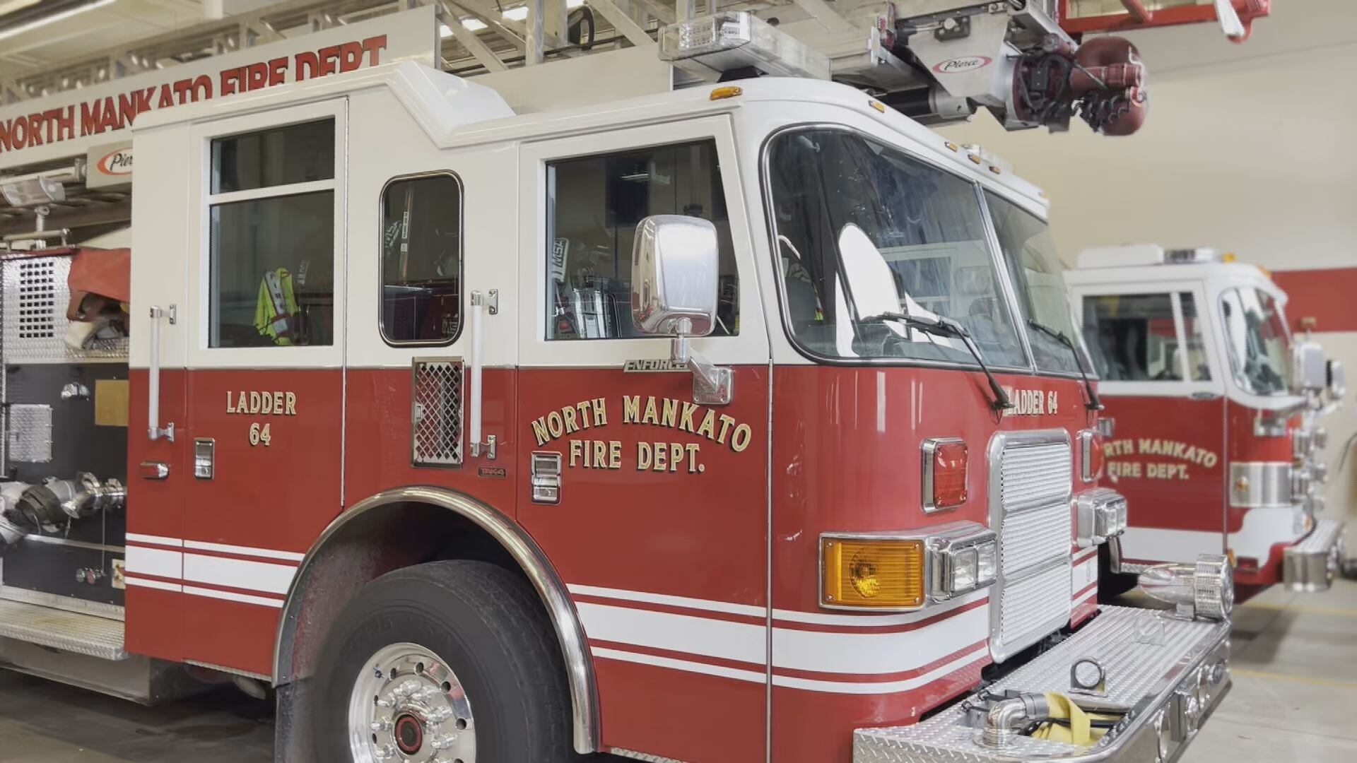 Fire damages North Mankato garage, home