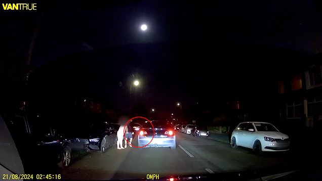 Shocking moment murder victim drives away from knife-weilding killer