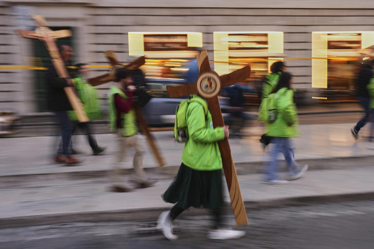 Milwaukee mother deported to Laos, a country she has never been to ...