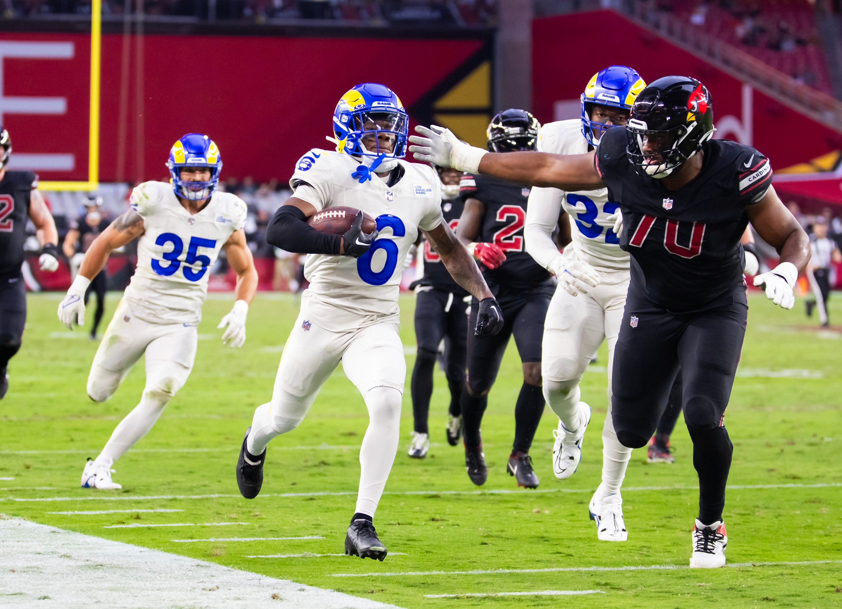 49ers claim CB off waivers from division rival ahead of free agency