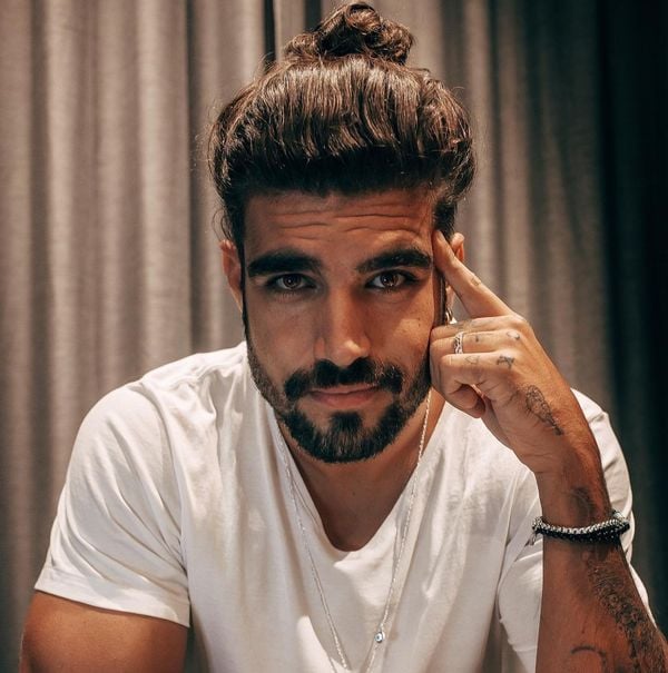 Caio Castro revela motivo de sua saída da Globo: "Estava cansado"