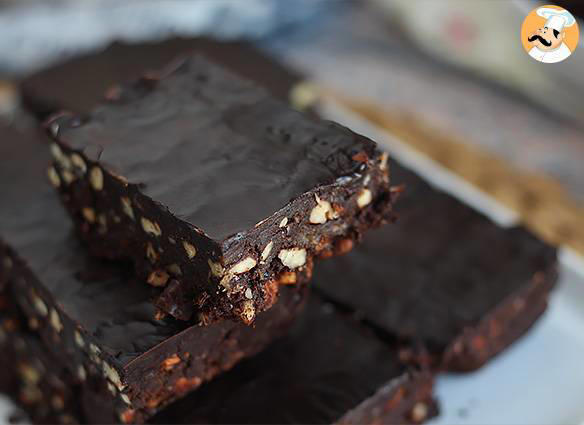 Brawnie - the raw brownie with dates