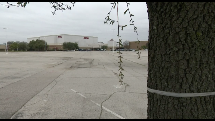 The old Valley View Mall site is for sale. Here's what comes next.