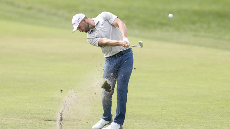 Wyndham Clark cleared of rules infraction related to pitch mark on ...