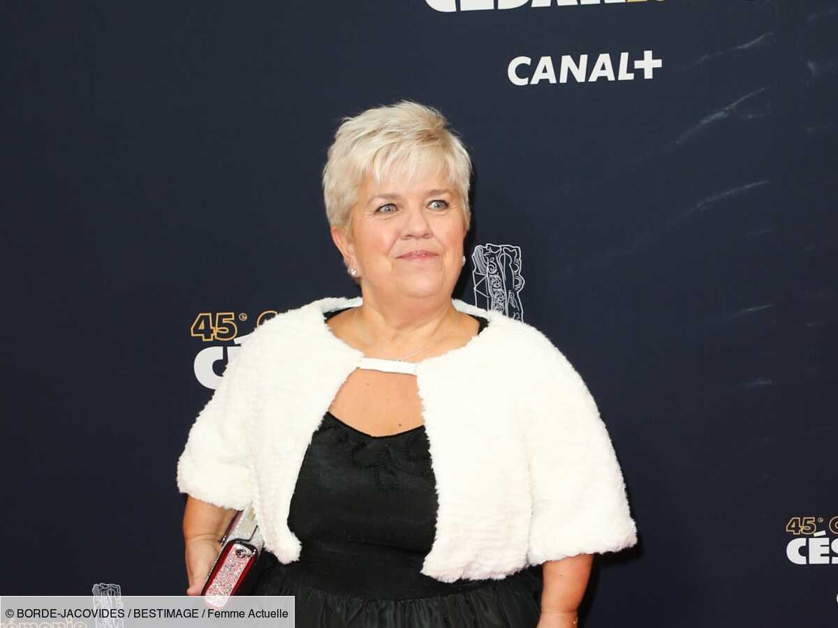 Enfoirés 2025 : Mimie Mathy se déplace en fauteuil roulant sur la scène ...