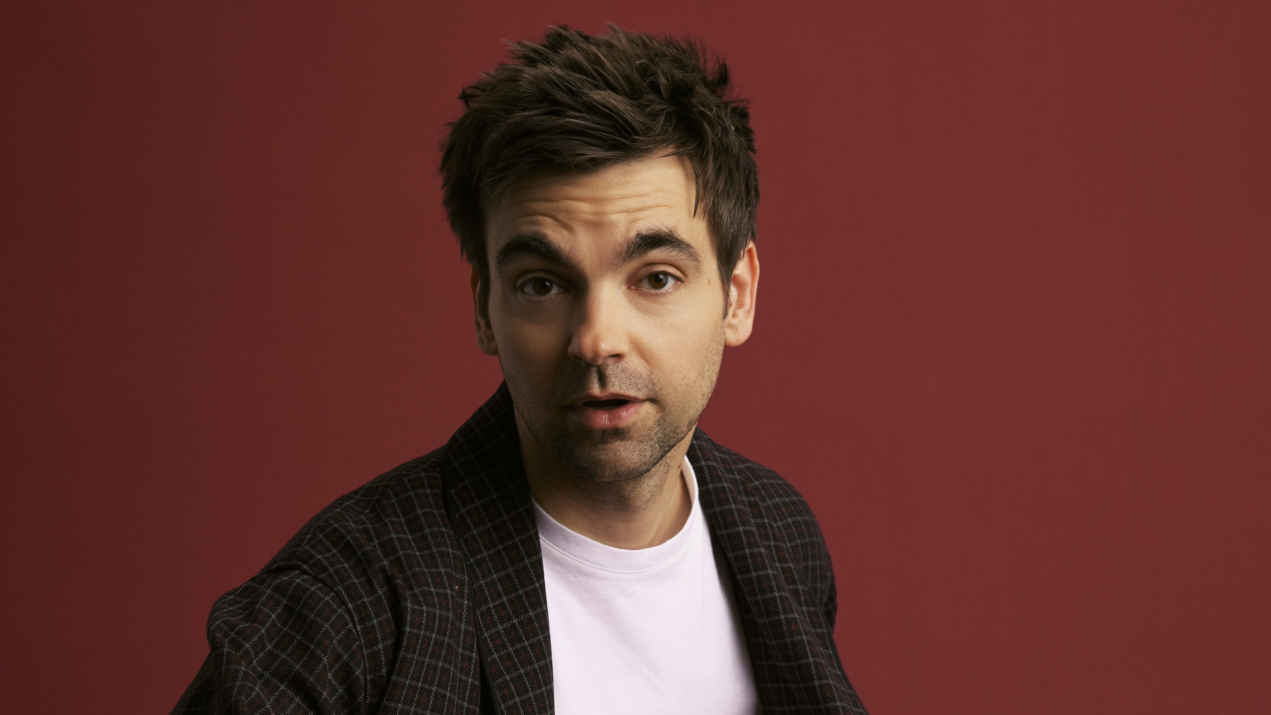 Drew Tarver on Working With Kate Hudson in ‘Running Point,' Why He's ...