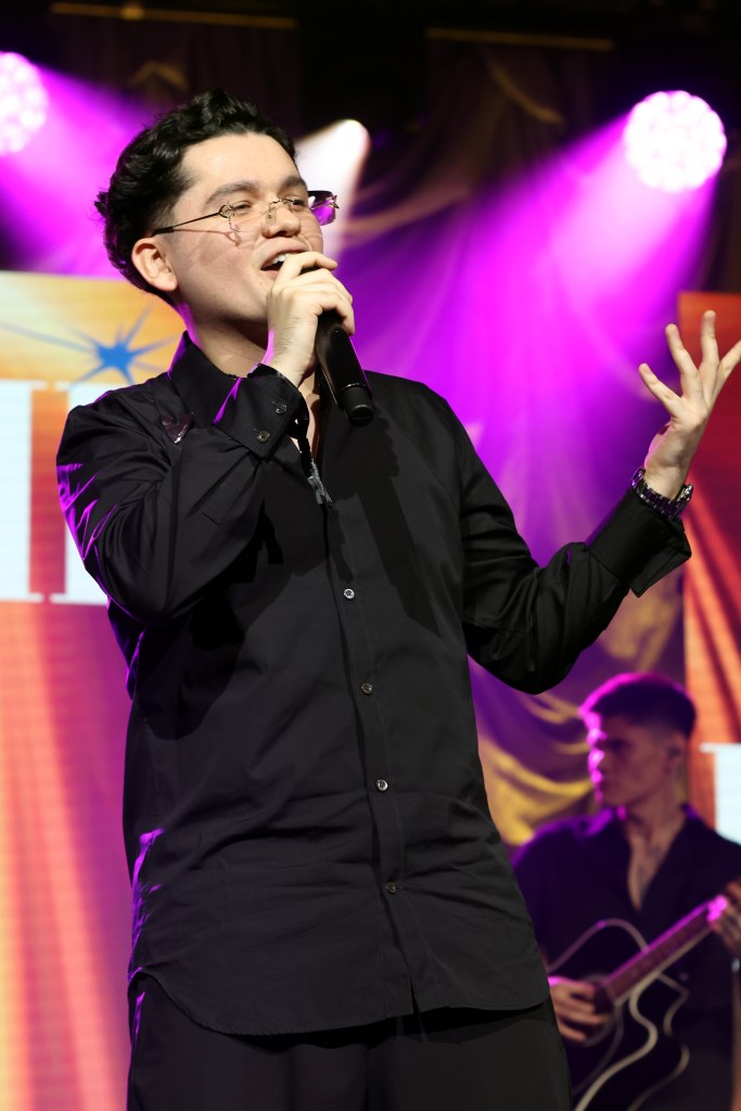 Peso Pluma Receives Champion Award at BMI 2025 Latin Ceremony