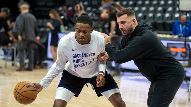 Kings assistant coach Luke Loucks expected to be named Florida State ...