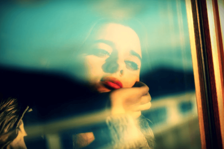 The 3 zodiac signs that always shun love