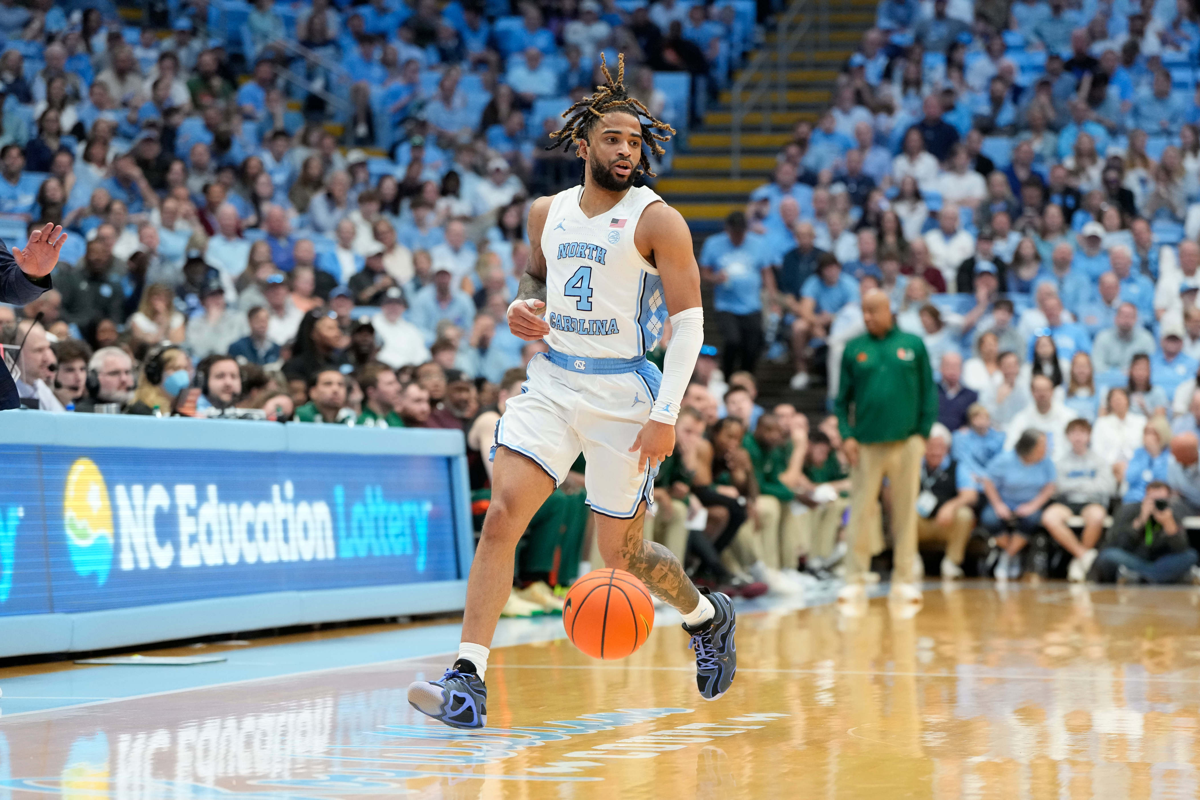 RJ Davis banner ceremony reset for UNC-Clemson game