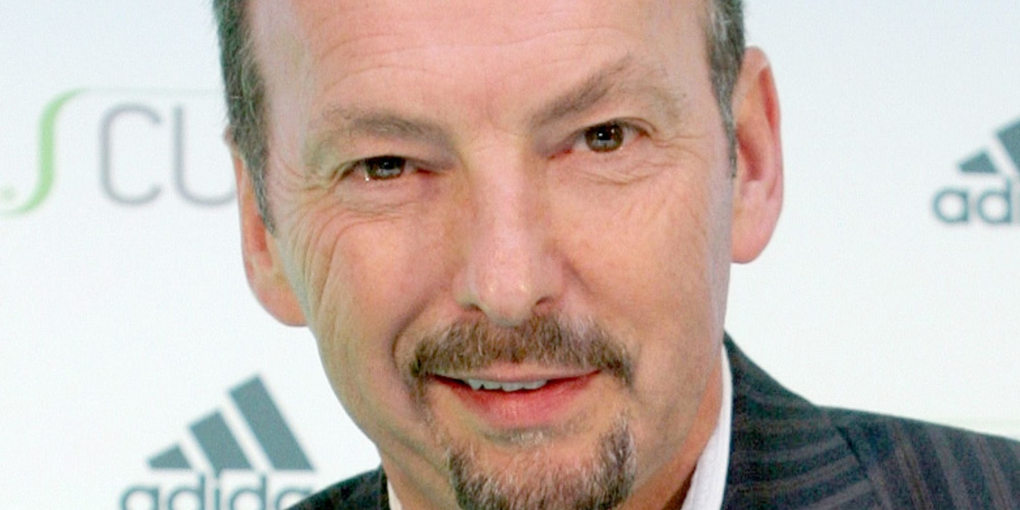 Former Xbox Exec Suggests Microsoft Would Stop Making Hardware Given ...