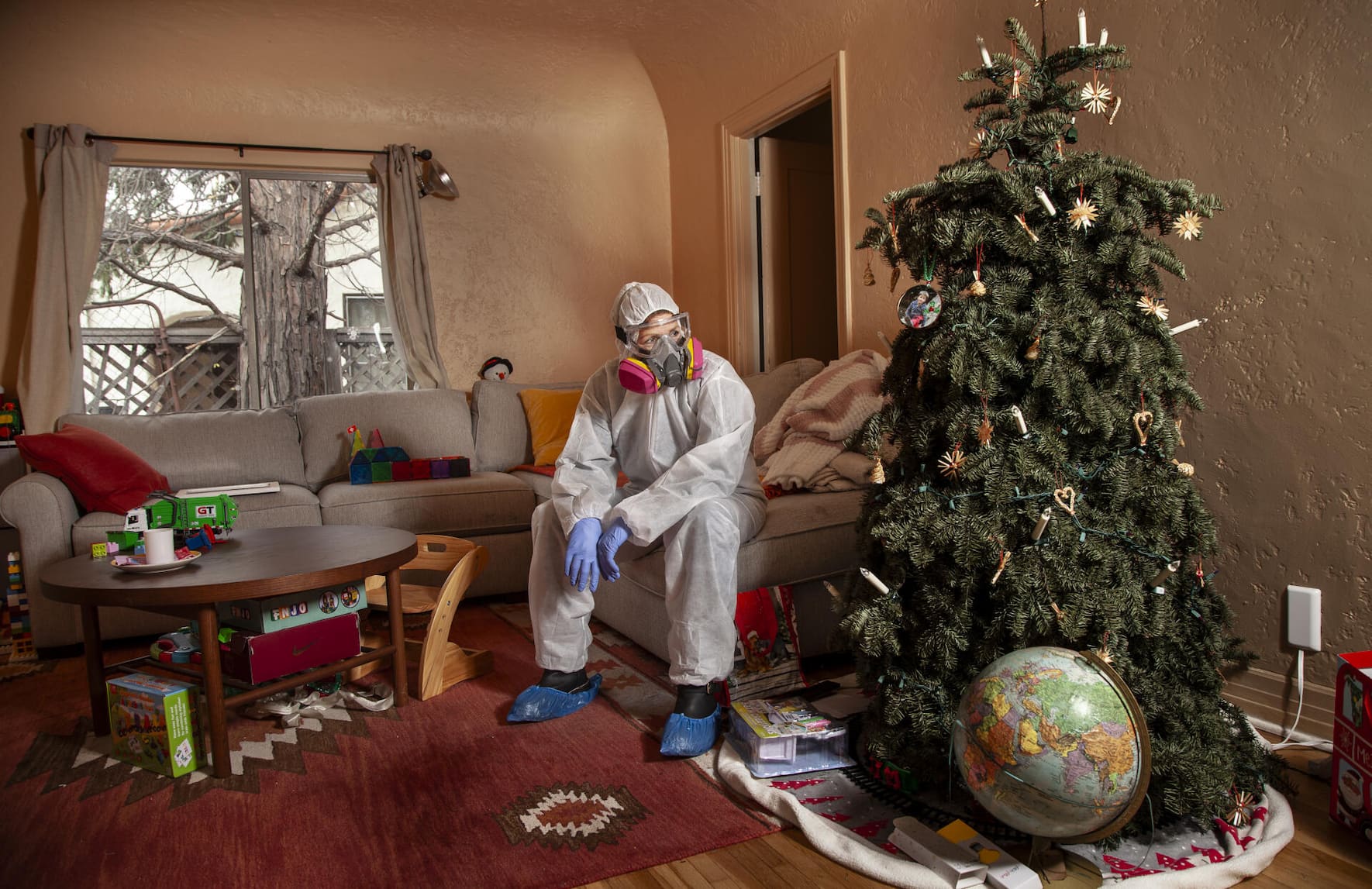 Basler Regisseurin Korinna Sehringer vor den Trümmern ihrer Existenz